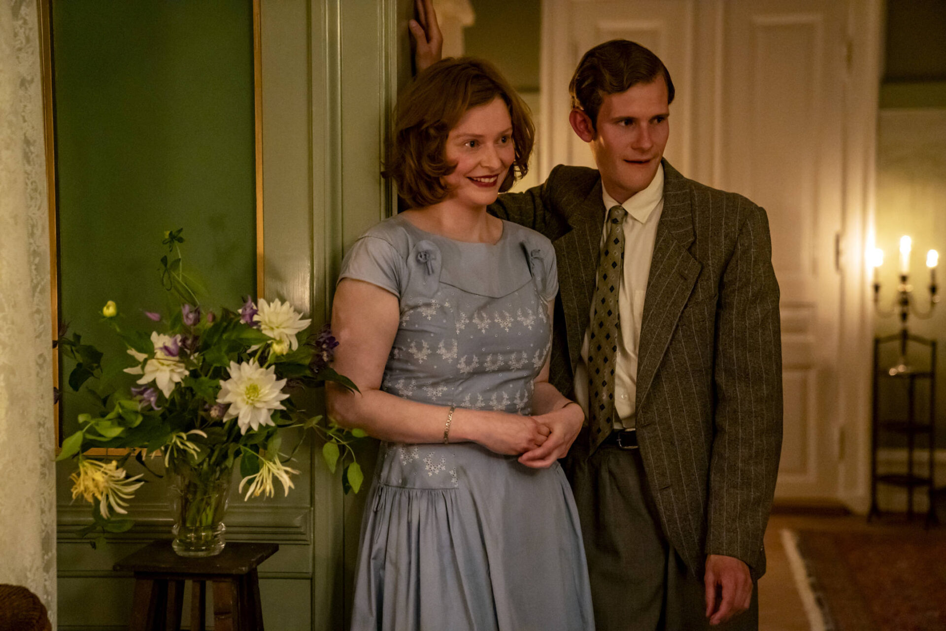 Pagten anmeldelse: Langt kedeligere end Karen Blixen - Kinosaur